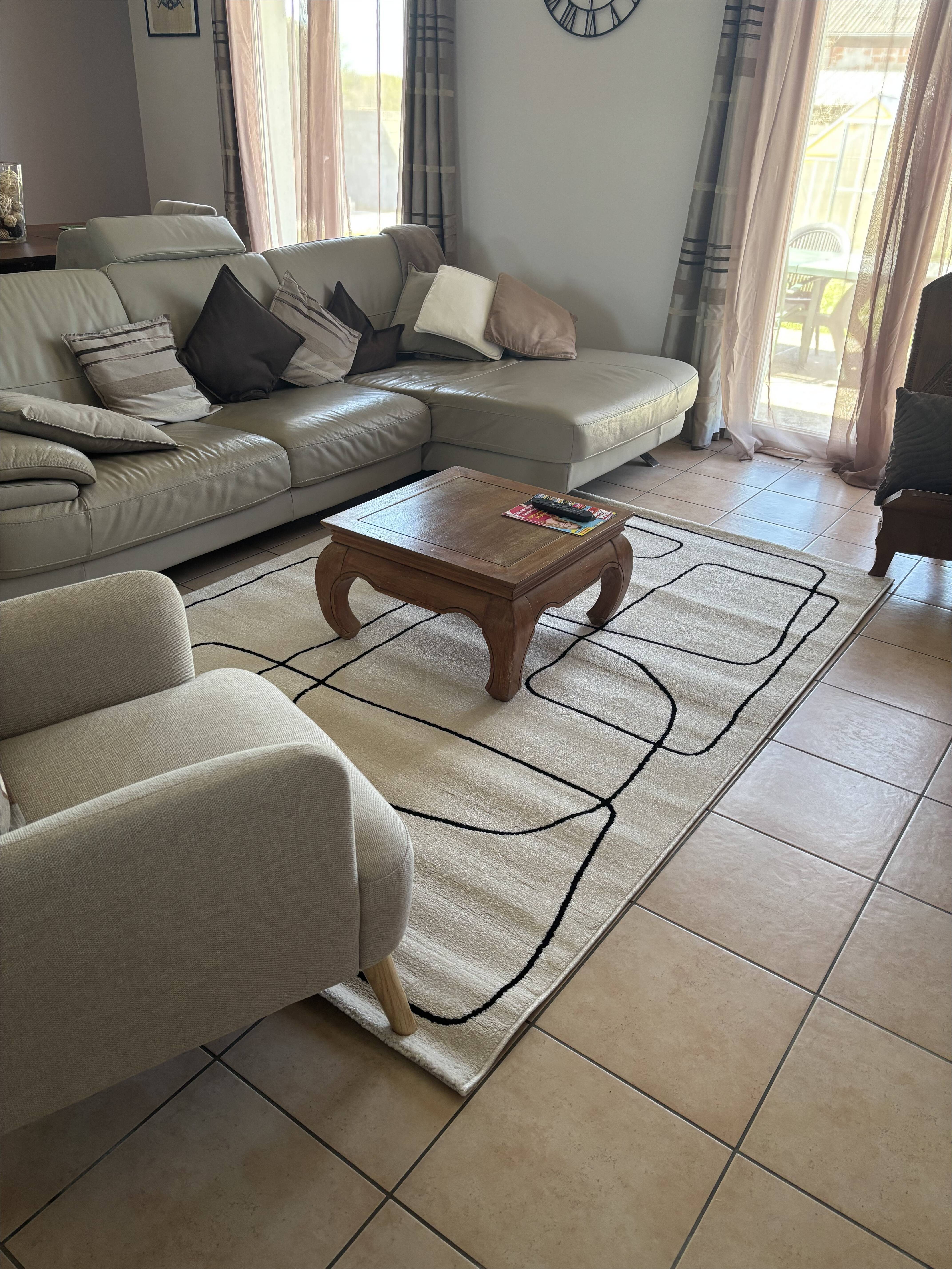 Tapis rectangulaire motif line art blanc cassé et noir 160 x 230 cm ...
