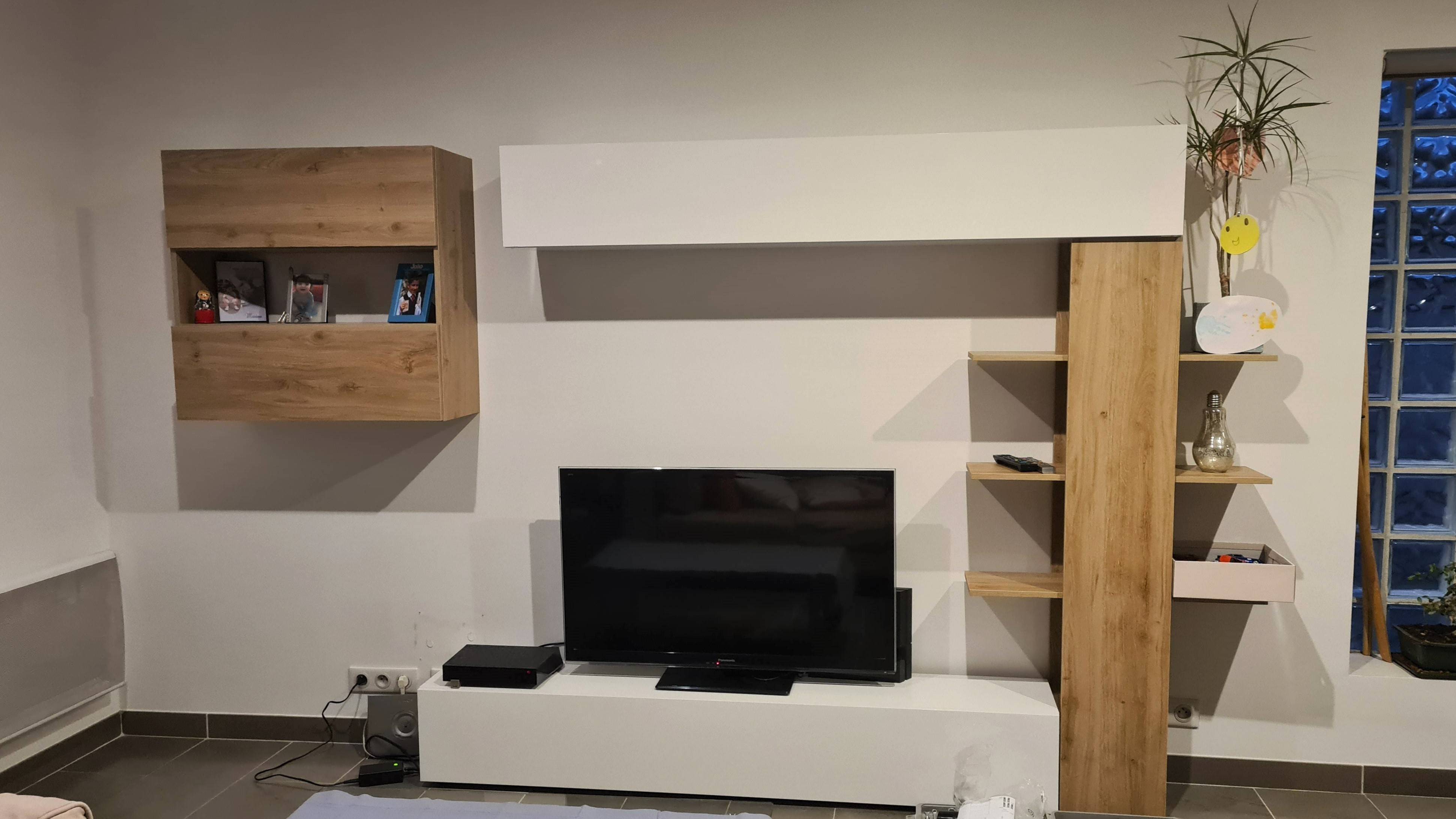 Composition TV murale bois clair et blanc L184 cm ETERNEL - Miliboo