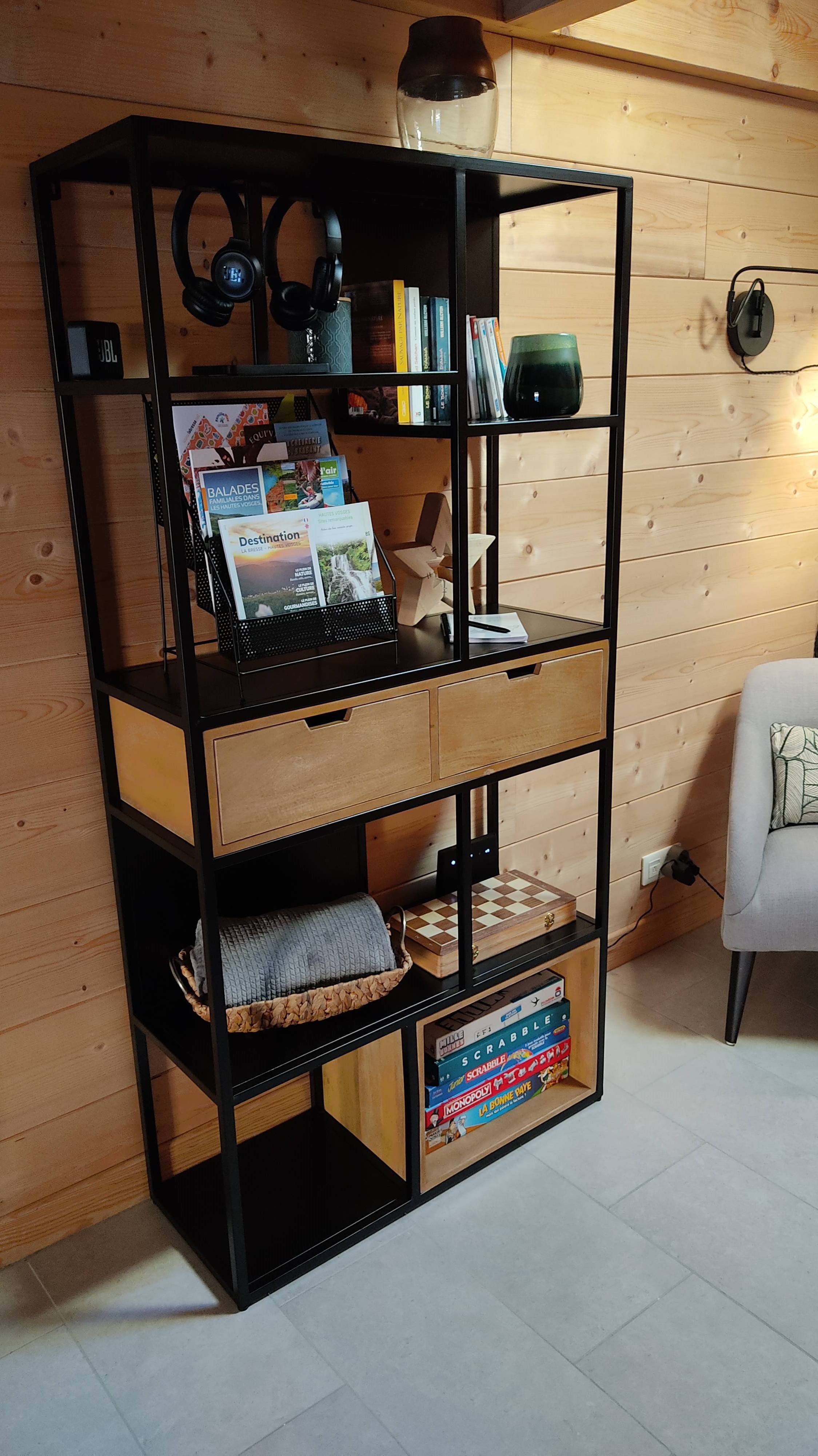 Bibliothèque en métal noir et bois manguier massif L90 cm JAIPUR - Miliboo