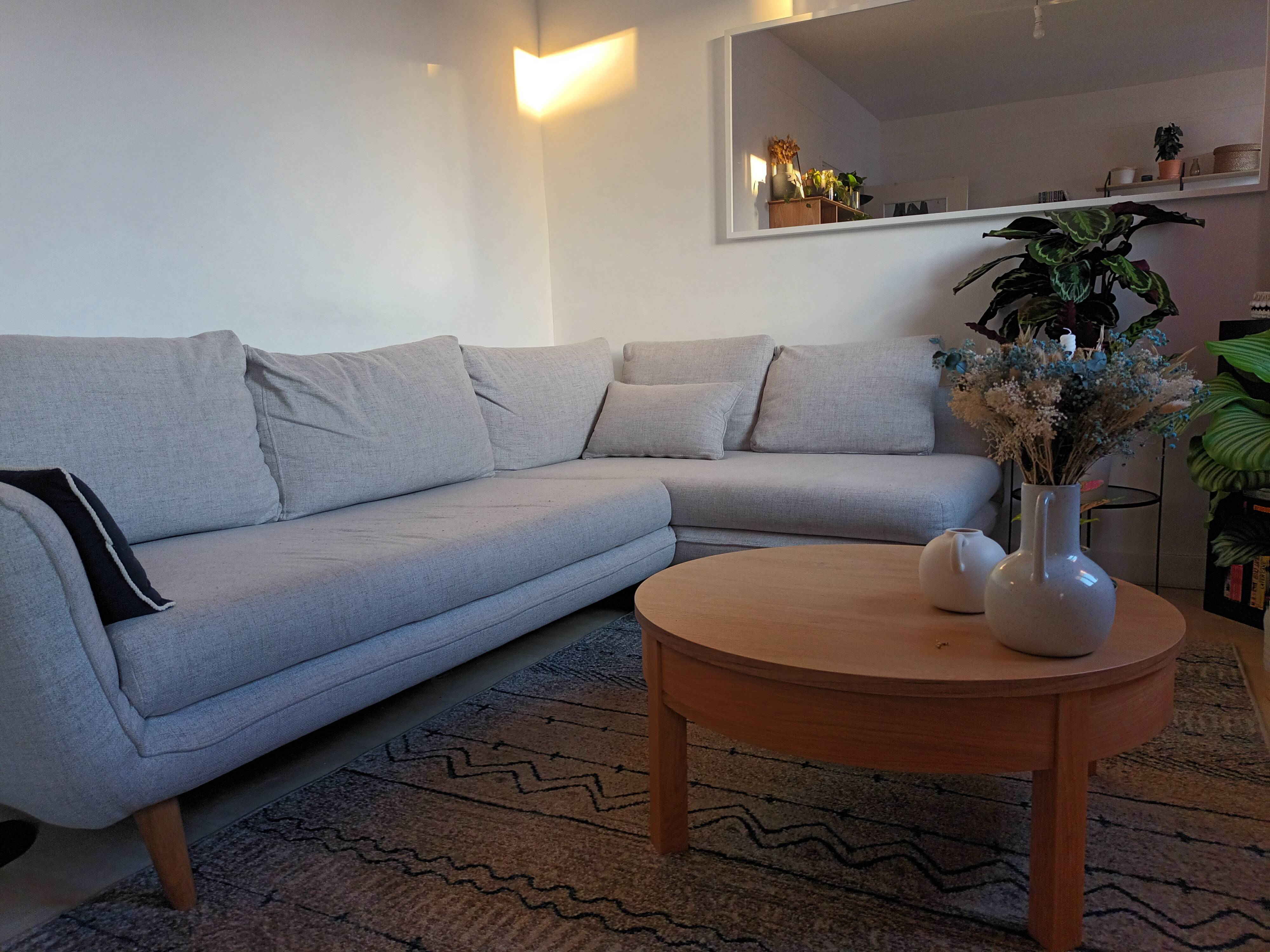 Table basse ronde scandinave avec rangement bois clair finition chêne ...